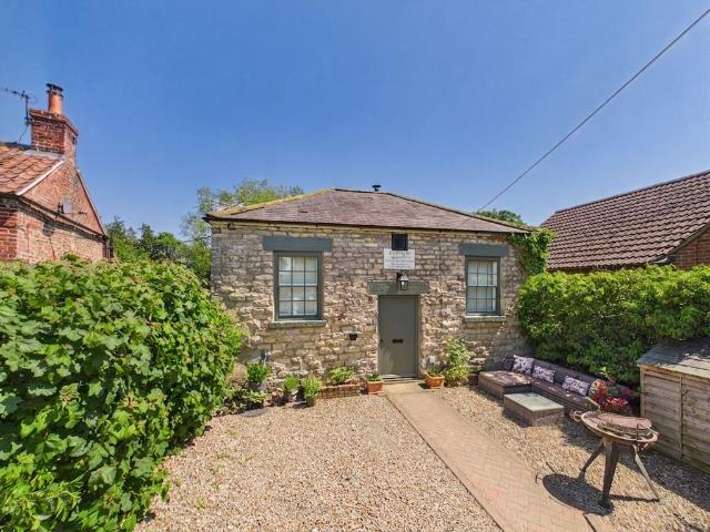 1 bedroom house for sale