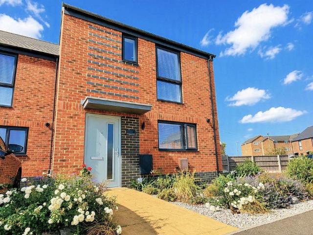 1 bedroom house for sale