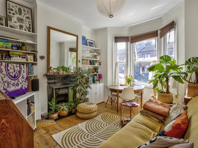 1 bedroom house for sale