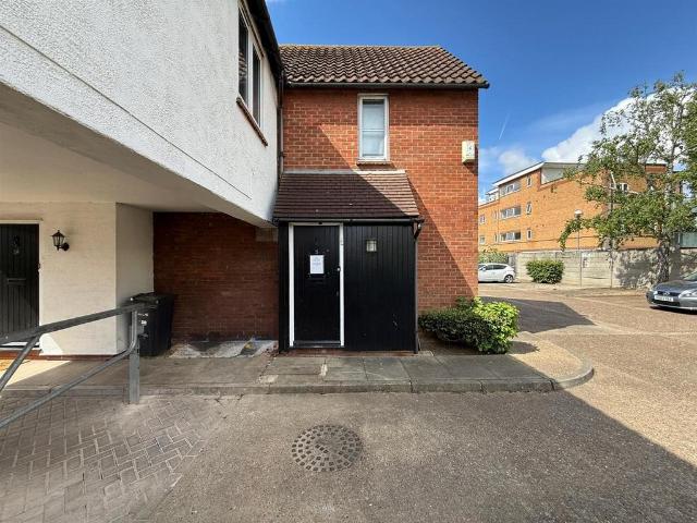 1 bedroom house for sale