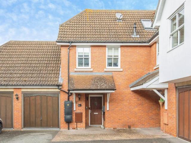 1 bedroom house for sale