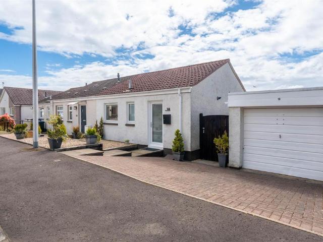 1 bedroom house for sale