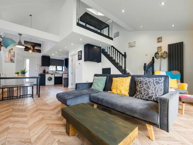 1 bedroom house for sale