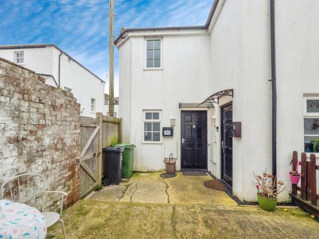 1 bedroom house for sale