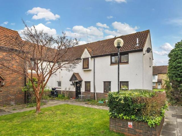 1 bedroom house for sale