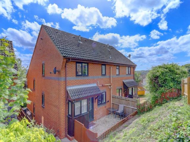 1 bedroom house for sale