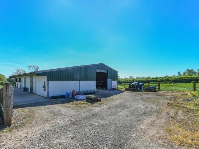 1 bedroom house for sale