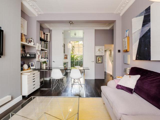 2 bedroom maisonette for sale