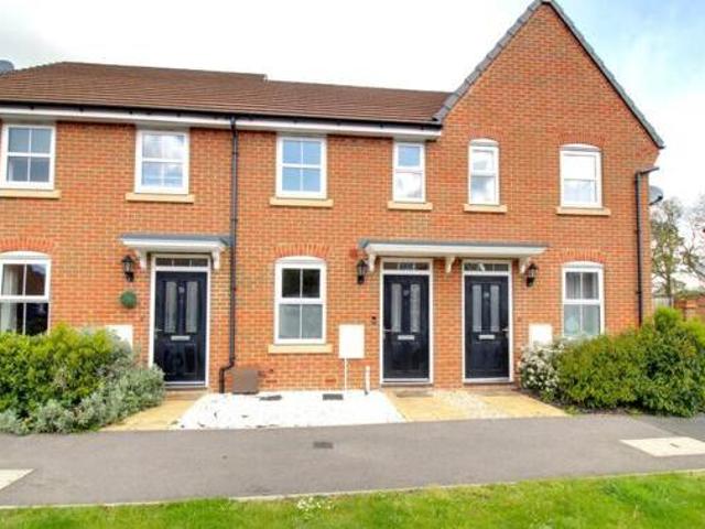 1 Bedroom House For Sale In Hook, Hampshire