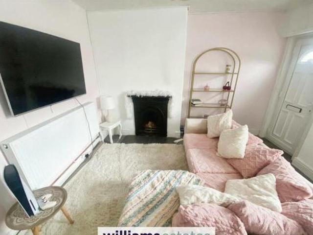 1 Bedroom House For Sale In Llandyrnog