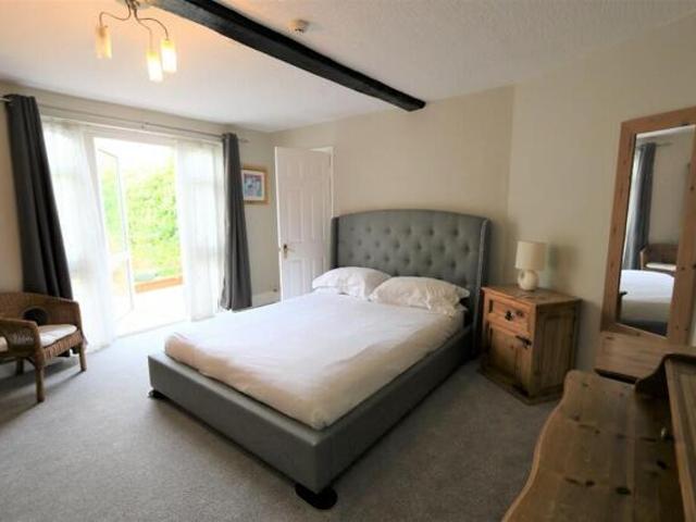 1 Bedroom House Kenilworth Warwickshire 101540448