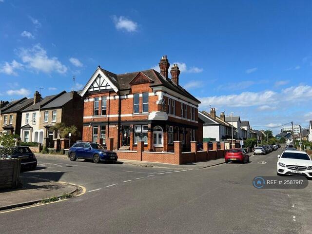 1 Bedroom House Kingston Upon Thames Great London LS101312782