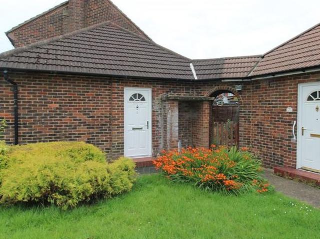 1 bedroom house in Borehamwood