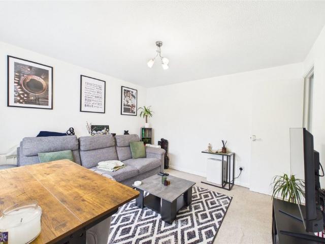 1 bedroom House in Buccaneer Close, Woodley
