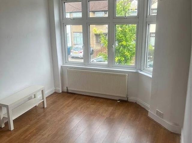 1 bedroom house in Harrow