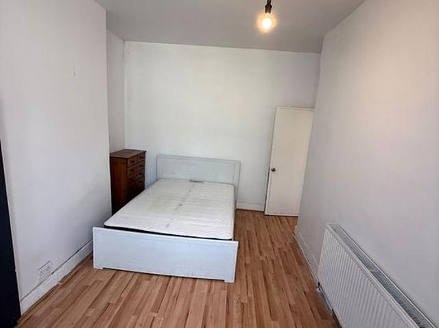 1 bedroom house in Ilford