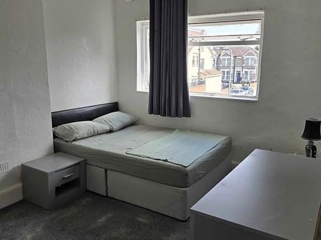 1 bedroom house in Ilford