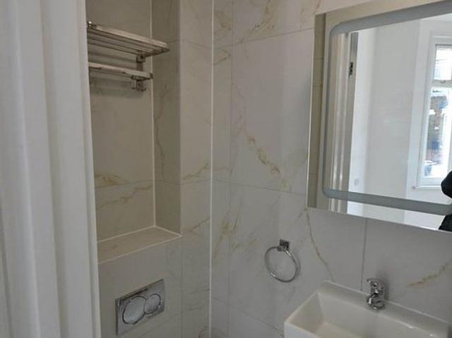 1 bedroom house in London