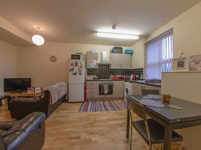 1 bedroom house in Leeds