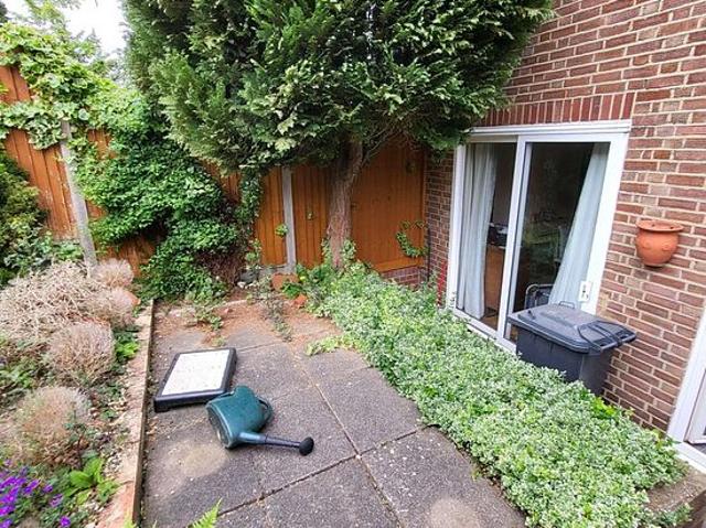 1 bedroom house in Luton
