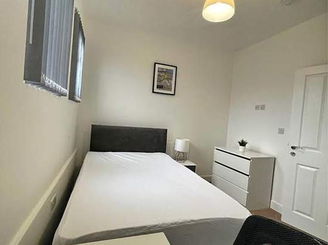 1 bedroom house in Sheffield