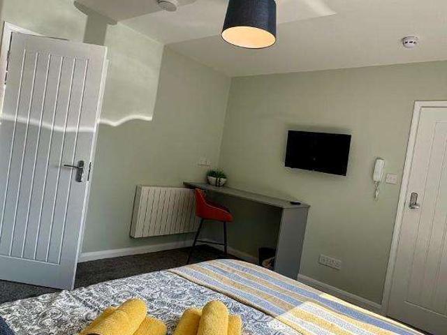 1 Bedroom House Of Multiple Occupation