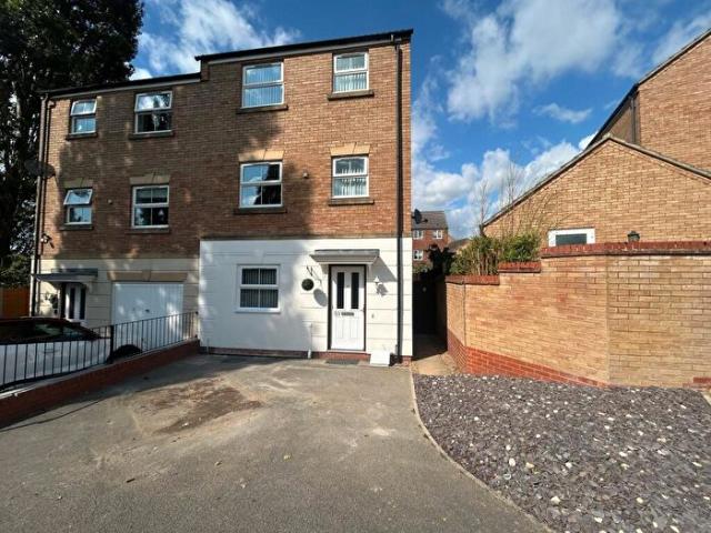 1 Bedroom House Of Multiple Occupation To Rent In Chepstow Road, Oakley Vale, Corby, NN18