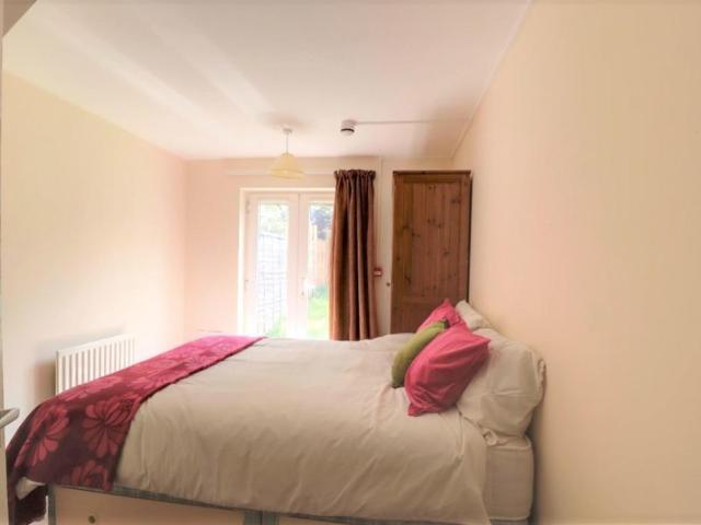 1 bedroom house of multiple occupation to rent