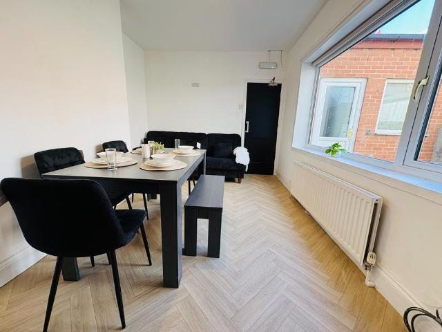1 bedroom house of multiple occupation to rent