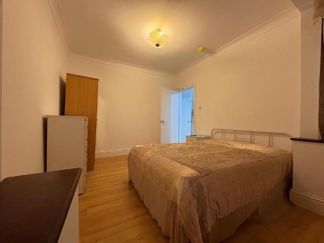 1 bedroom house of multiple occupation to rent