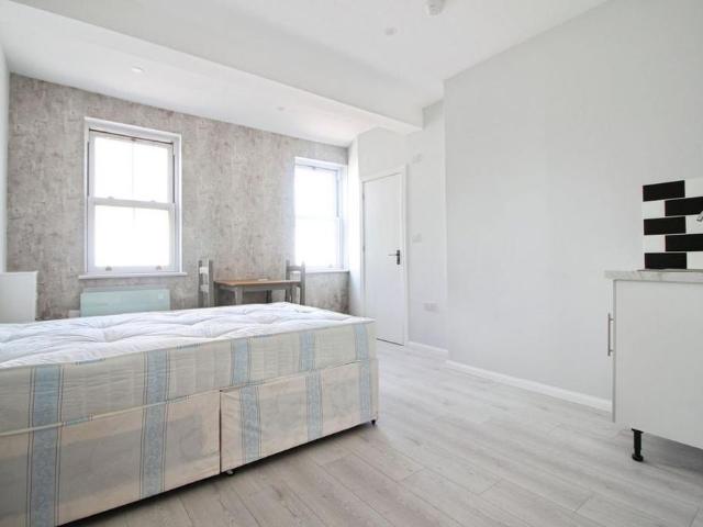 1 bedroom house of multiple occupation to rent