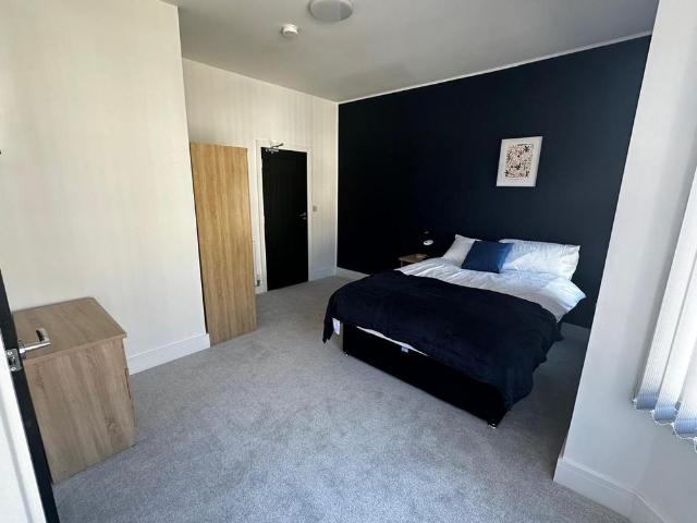 1 bedroom house of multiple occupation to rent