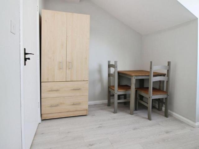 1 bedroom house of multiple occupation to rent