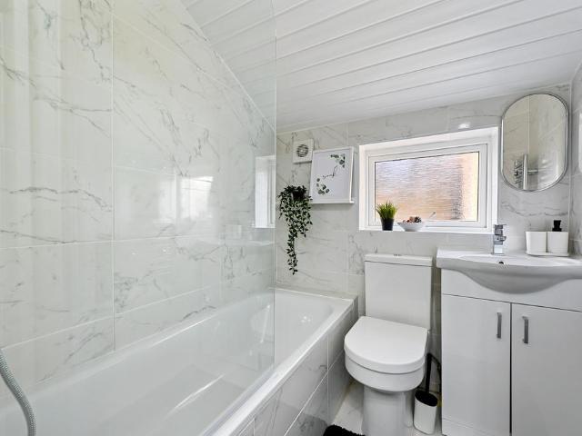 1 bedroom house of multiple occupation to rent