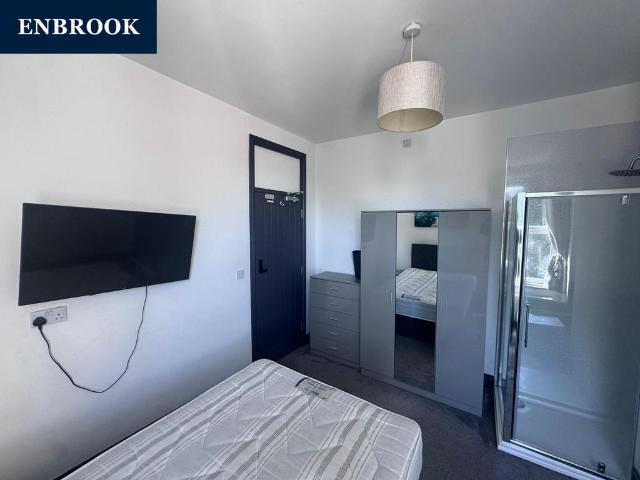 1 bedroom house of multiple occupation to rent