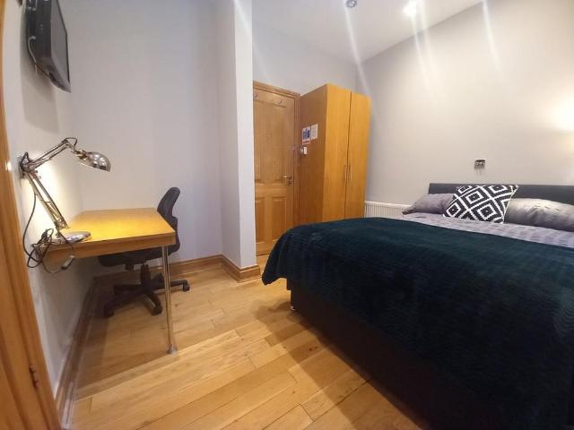 1 bedroom house of multiple occupation to rent