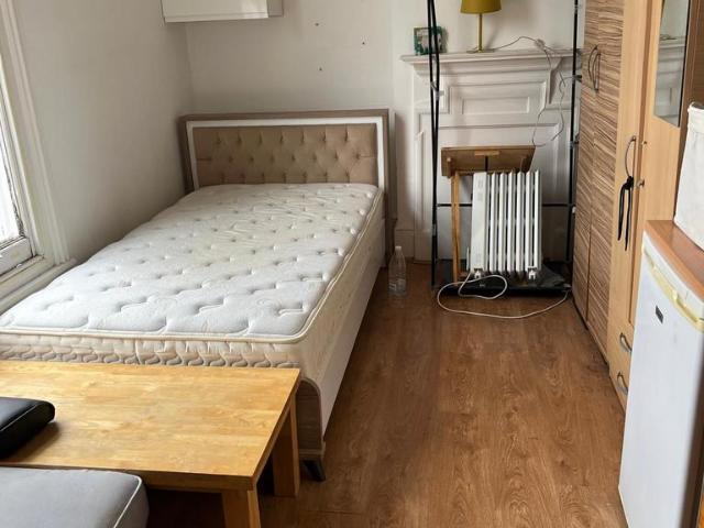 1 bedroom house of multiple occupation to rent