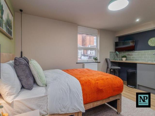1 bedroom house of multiple occupation to rent