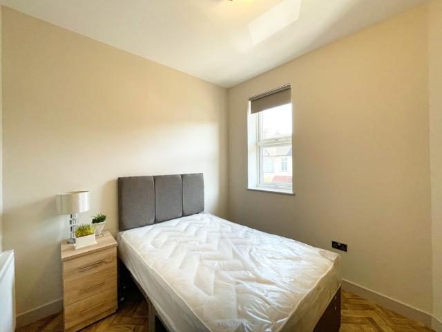 1 bedroom House of Multiple Occupation To Rent