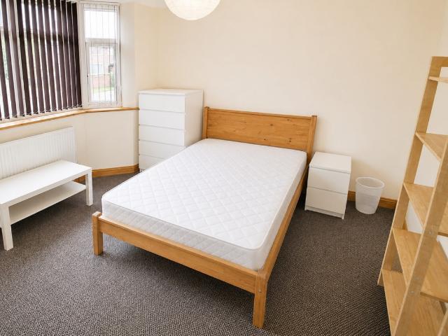 1 bedroom House of Multiple Occupation To Rent