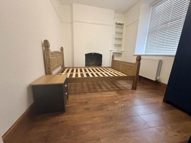 1 bedroom house of multiple occupation to rent