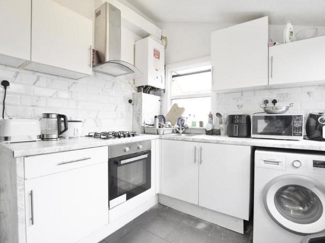 1 bedroom house of multiple occupation to rent