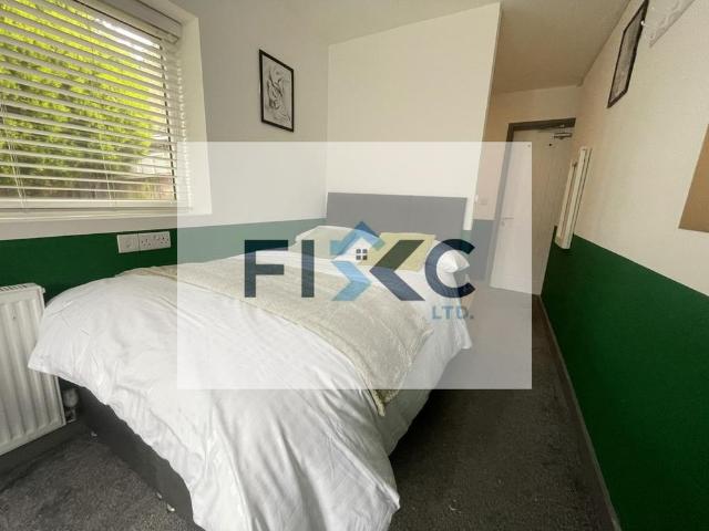 1 bedroom house of multiple occupation to rent
