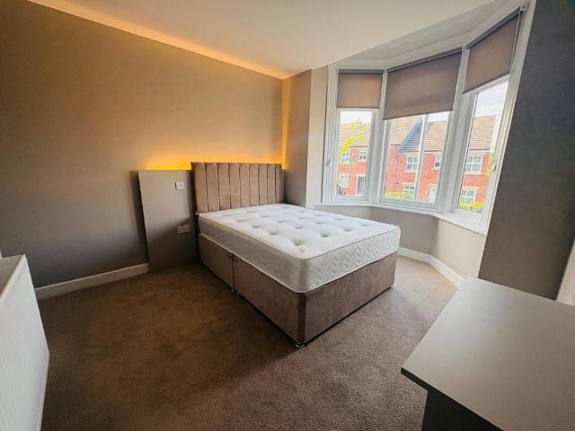 1 bedroom house of multiple occupation to rent