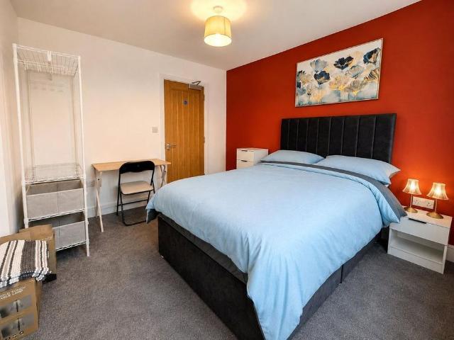 1 bedroom house of multiple occupation to rent