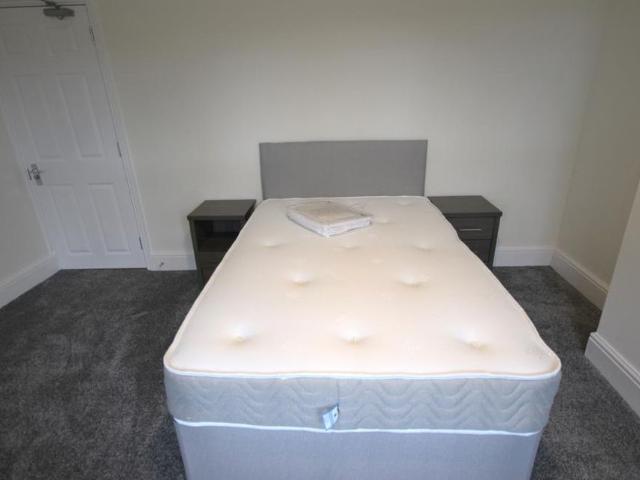 1 bedroom house of multiple occupation to rent