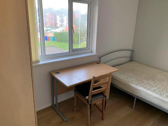 1 bedroom house of multiple occupation to rent