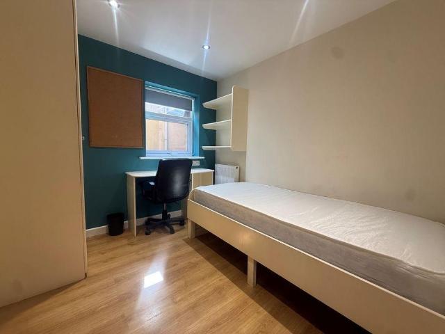 1 bedroom house of multiple occupation to rent