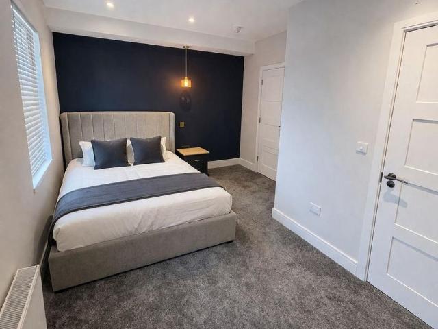 1 bedroom house of multiple occupation to rent