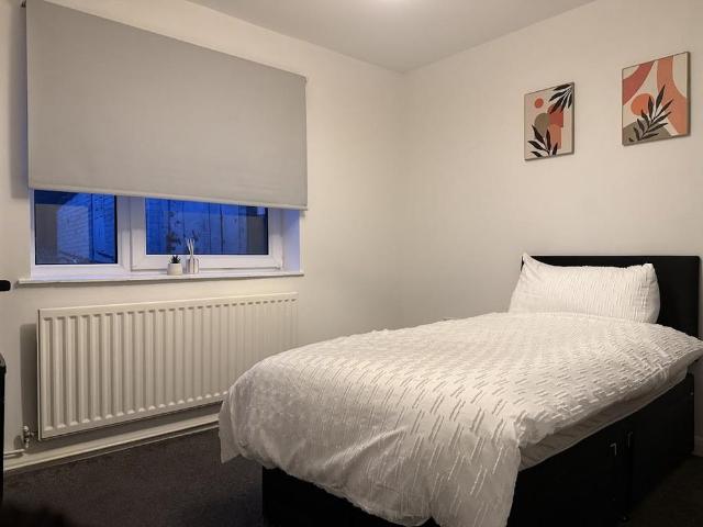 1 bedroom house of multiple occupation to rent